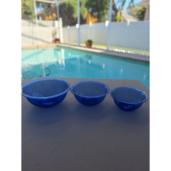 Pyrex | Kitchen | Vintage Set Of 3 Pyrex Cobalt Blue Nesting Mixing ...